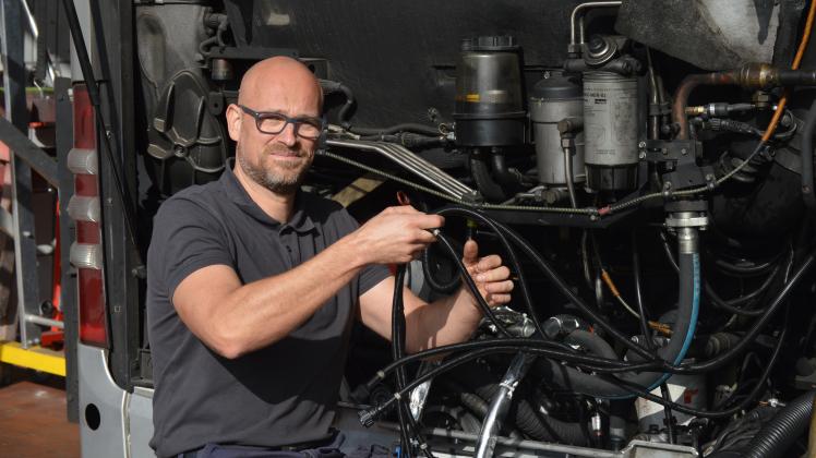VHH-Werkstatt: So werden in Schenefeld Busse repariert