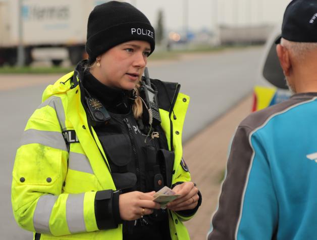 Achtung! Kontrolle: Polizei-Fortbildung an der A7 bei Neumünster