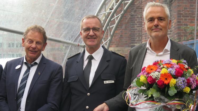 „Zipfelbund“ um Sylter Bürgermeister zeichnet Polizeihilfe aus