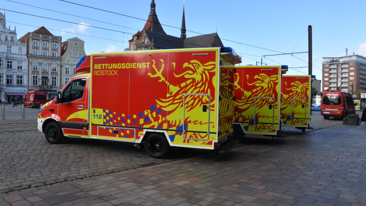 Neue Rettungsfahrzeuge erleichtern Arbeit für Rostocks Sanitäter | NNN
