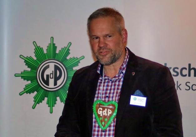 Martin Rollmann übernimmt GdP-Vorsitz in Eutin von Thomas Mertin