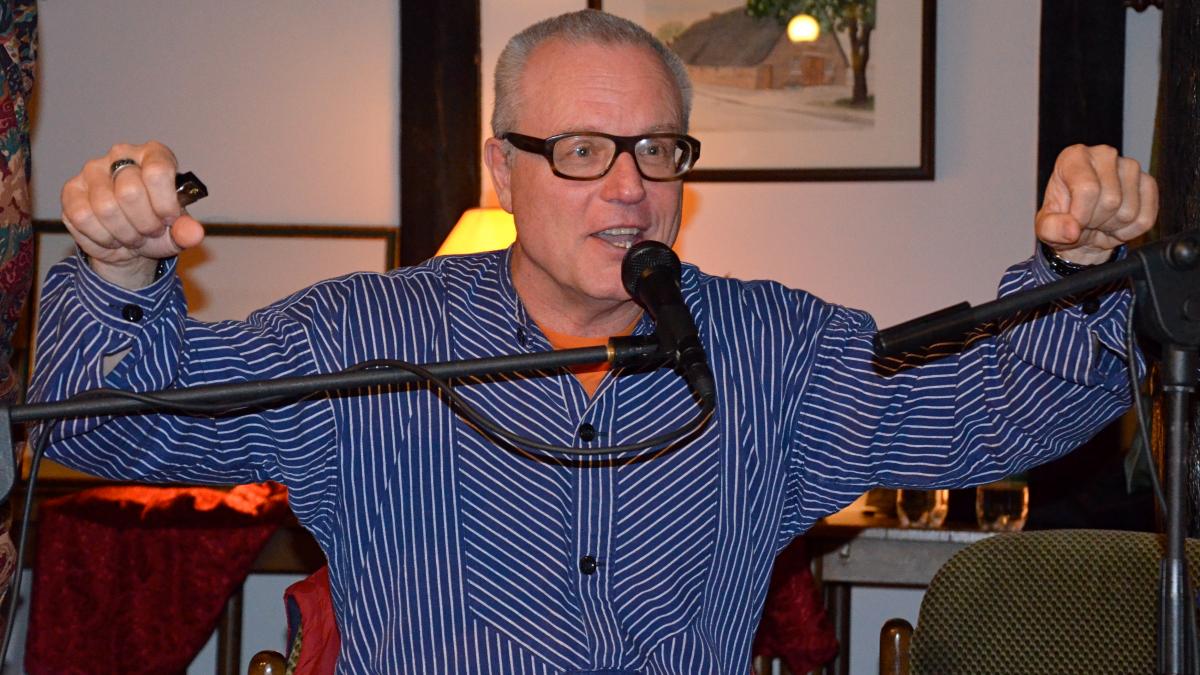 „Duo Snutenwark“ gastiert mit „Musik un Vertellen“ in Haseldorf