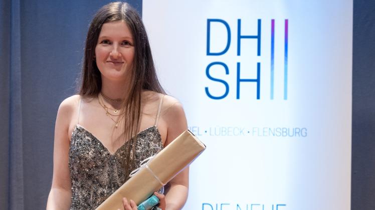 Top-Leistungen von zwei jungen Frauen bei Behn in Eckernförde | SHZ