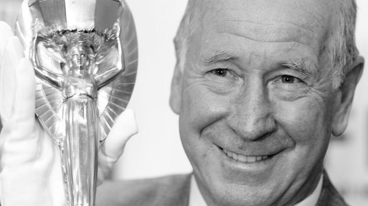 Englands WM-Held: Fußball-Ikone Bobby Charlton ist tot