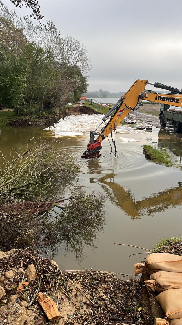 Sturmflut Maasholm: Deich sollen bis Freitag provisorisch stehen