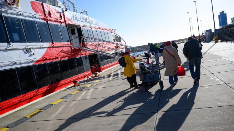 Winterpause beim Helgoland-Katamaran „Halunder Jet“ | SHZ