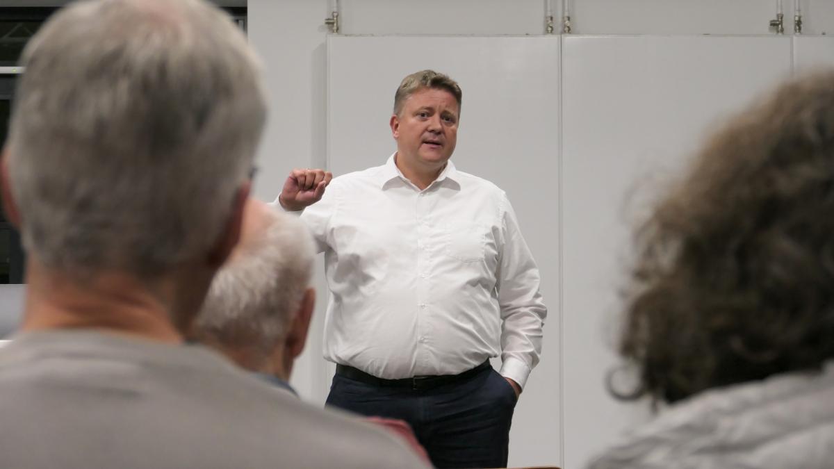 Bürgermeister Daniel Große-Albers, Bürgerdialog, Freibad