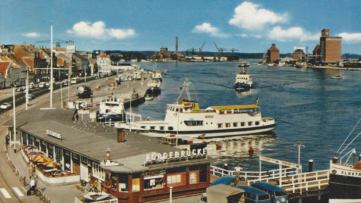 Heinz-Werner Jezewski gibt Buch mit Flensburger Anekdoten heraus