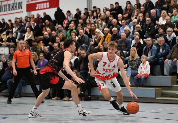 Die besten Bilder vom dritten Heimsieg der Bramscher Basketballer
