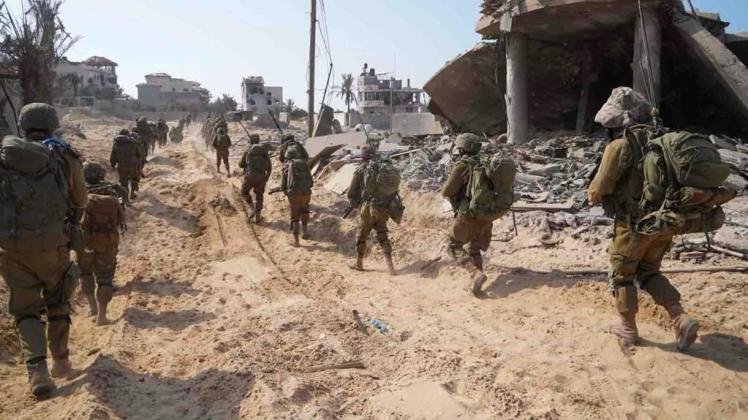 Israel-Krieg im Überblick: Truppen rücken weiter in Gaza vor