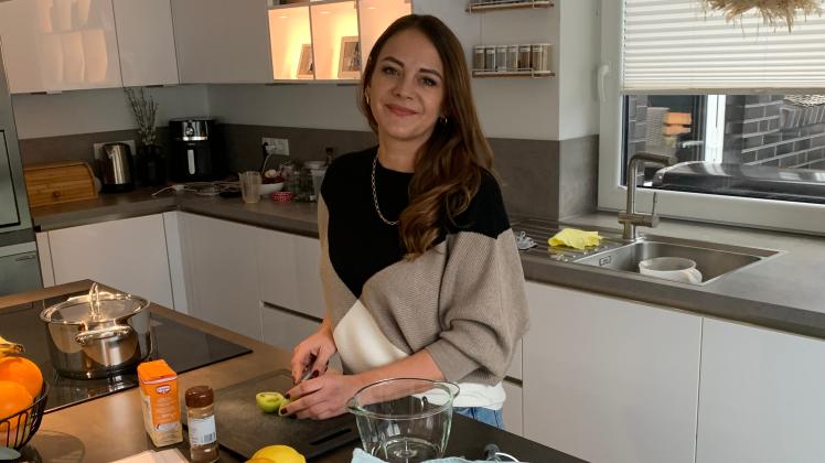Emsland: So bereitet Food-Bloggerin Julia Popov grüne Tomaten zu