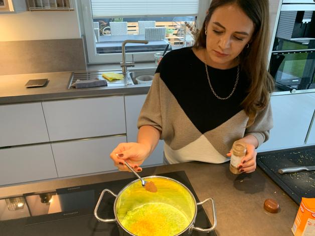 Emsland: So bereitet Food-Bloggerin Julia Popov grüne Tomaten zu