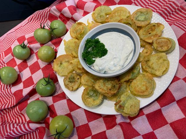 Emsland: So bereitet Food-Bloggerin Julia Popov grüne Tomaten zu