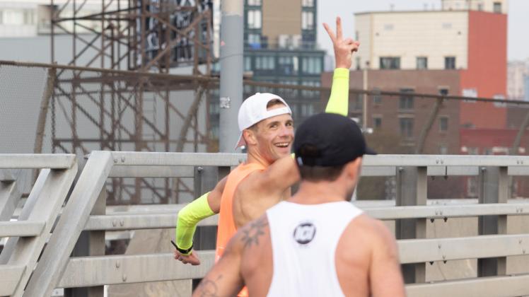 Osnabrücker Dustin Karsch läuft beim New York City Marathon