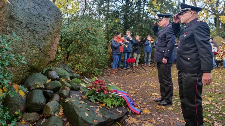 Volkstrauertag in Ganderkesee: So wurde der Opfer gedacht