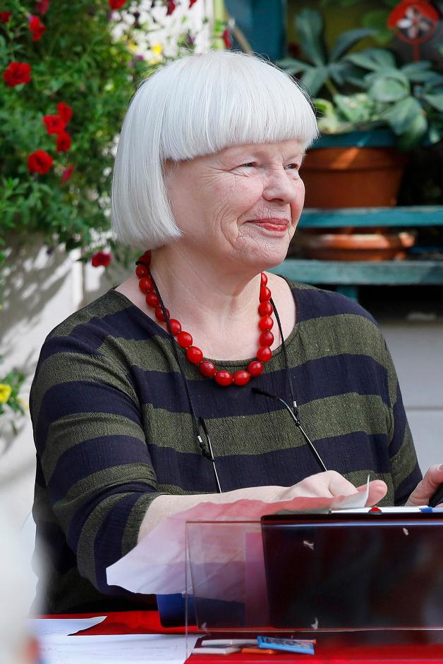 Interview mit Autorin Uta Ruge über Landwirtschaft und Tierwohl | SHZ