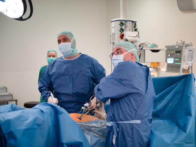 Im Pinneberger OP-Saal wird Familienvater das Leben gerettet