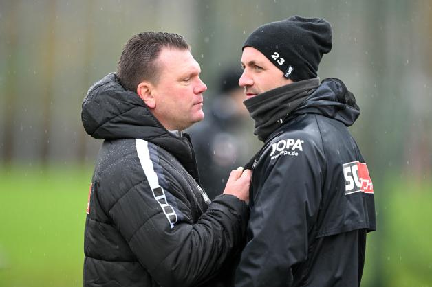 Koschinats Start beim VfL Osnabrück: Viele Gespräche, viel Regen