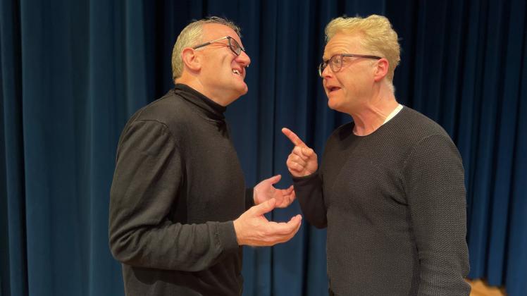 „Die Bühne Niebüll“ Theater nimmt Sozialleistungsbetrug aufs Korn