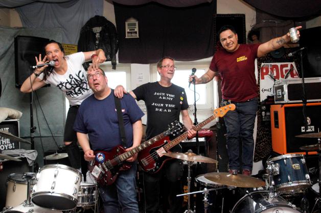 Coverbands spielen Musik von Elvis, Bowie oder AC/DC in Osnabrück