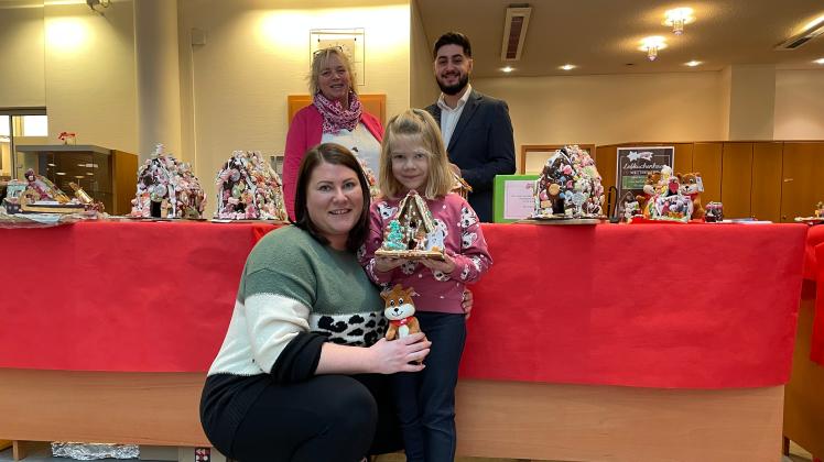 Familienbildungsstätte Glückstadt: Lebkuchenhaus-Wettbewerb