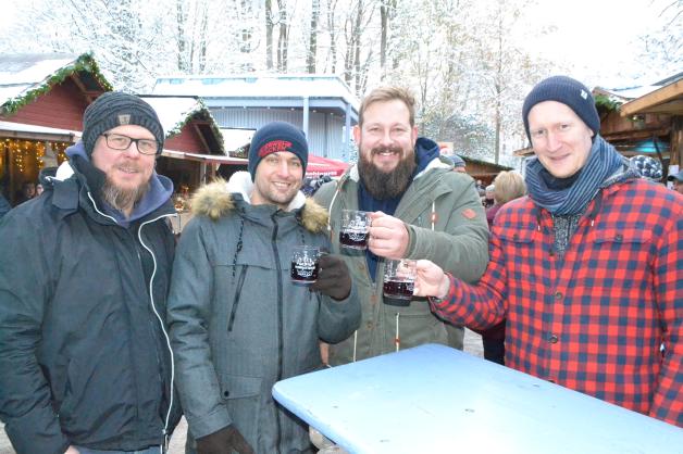 Malente: Das sagen die Besucher zum Weihnachtsmarkt im Kurpark