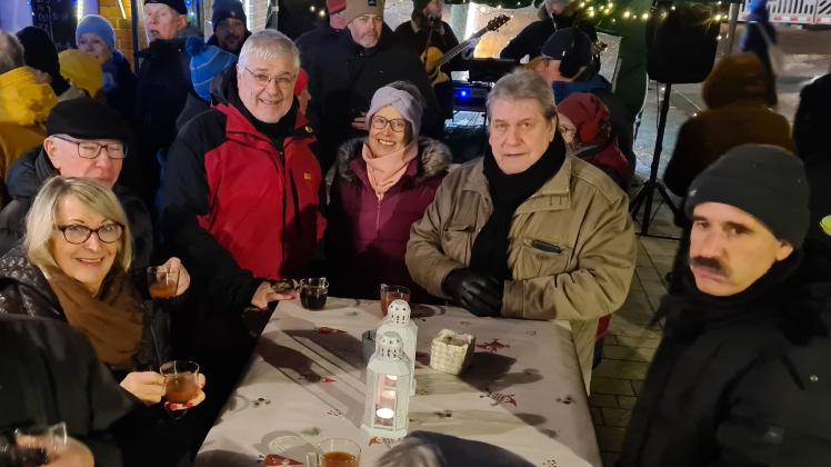 Festakt im Schnee zur Fertigstellung Großer Straße auf Föhr