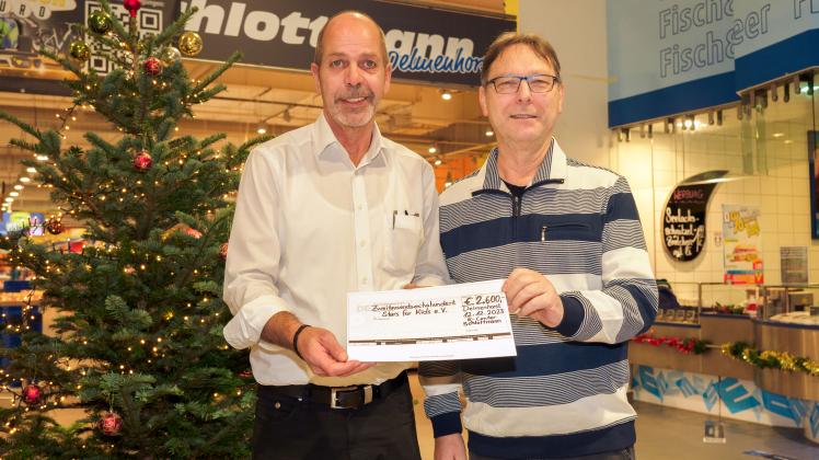 E-Center übergibt Spende an Delmenhorster Verein „Stars for Kids“