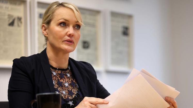 Interview DGB-Chefin Laura Pooth: „2024 wird ein Mega-Tarif-Jahr“