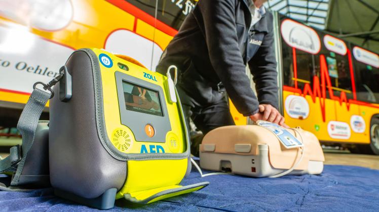 Defibrillatoren in den Stadtbussen der Aktiv-Bus Flensburg