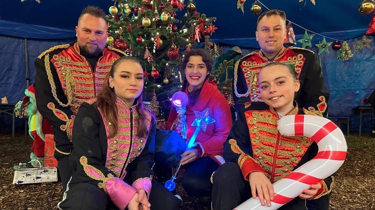 Familie Traber feiert Weihnachten in Itzehoe unterm Zirkuszelt
