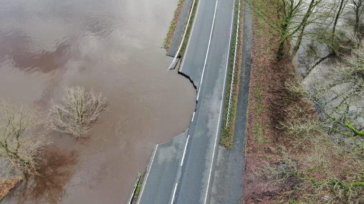 Stück von B402 zwischen Haselünne und Fürstenau abgebrochen