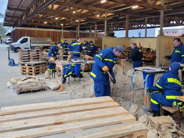 THW aus Osnabrück in Rinteln, Lingen und Hannover im Einsatz