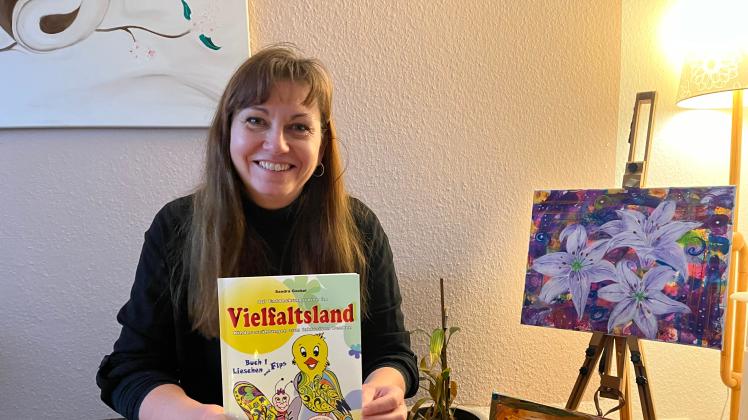 Sandra Gockel aus Itzehoe bringt Ausmalbuch für Inklusion heraus