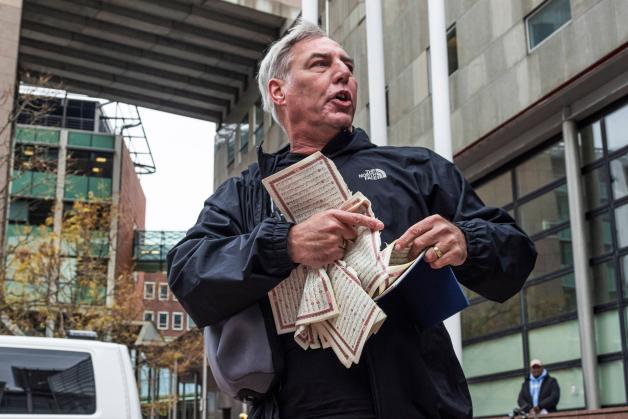 Niederlande: Gewalt zwischen Pegida-Demo und Muslimen in Arnheim