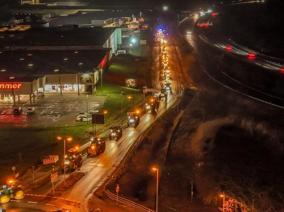 In Bildern: So lief die Lichterfahrt der Wallenhorster Landwirte