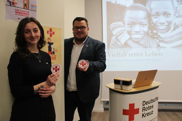 DRK Schleswig-Flensburg will Diskriminierung im Alltag bekämpfen