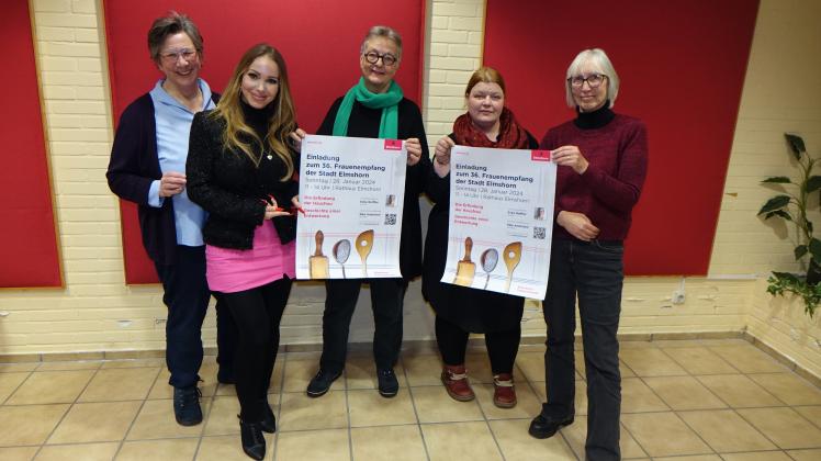 Frauenempfang in Elmshorn thematisiert Geschichte der Hausfrau