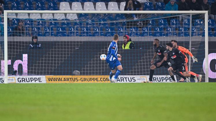 VfL Osnabrück investiert viel, holt aber nichts - 1:2 beim KSC