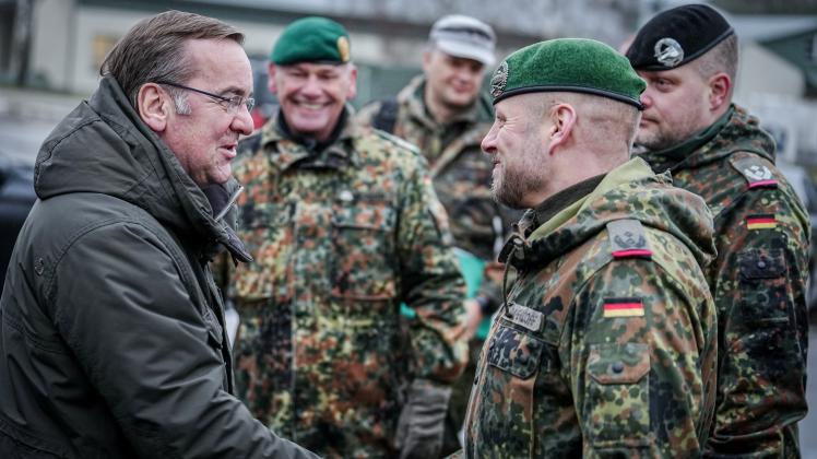 Bundeswehr: Union und FDP offen für Soldaten ohne deutschen Pass | NOZ