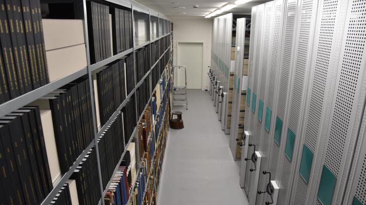 Bekommt Ostholstein als letzter Kreis in SH ein Zentralarchiv?