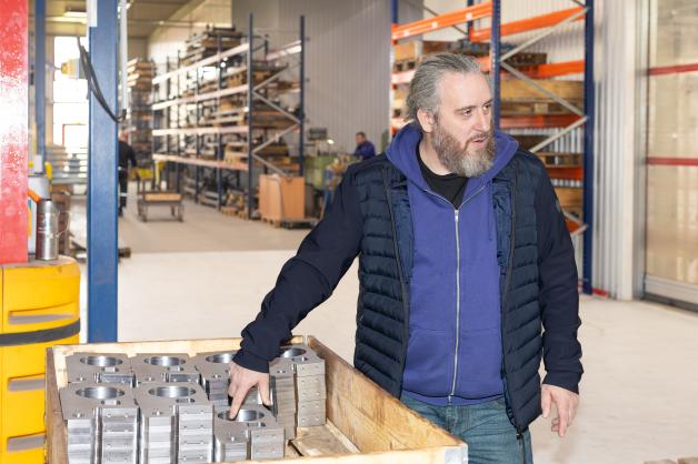 Firma Heckert Engineering produziert für Tesla und BMW in Melle