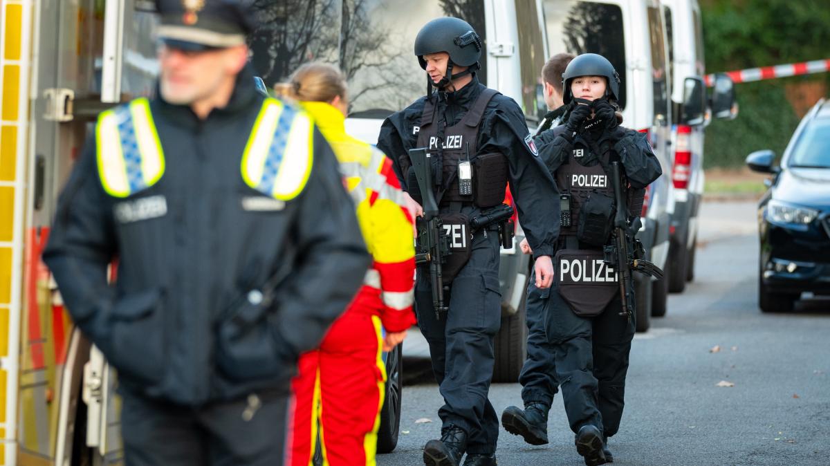 SEK-Einsatz nach Gewalt gegen Frau: Polizei nimmt Senior fest