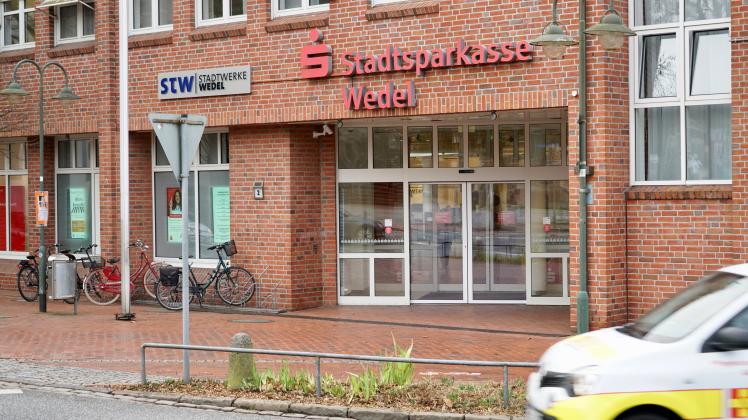 Sparkasse Wedel spendet 30.000 Euro für Vereine per Online-Voting