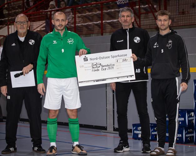 TSV Nordmark Satrup gewinnt Hallenturnier um den Förde-Cup