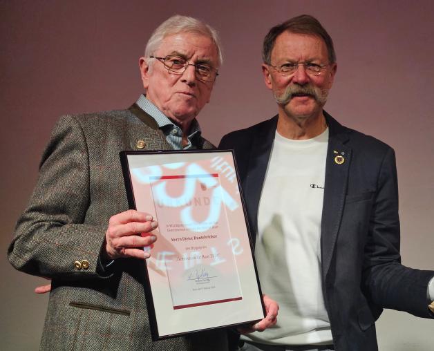 Dieter Huntebrinker und Team Frauenfrühstück Buer ausgezeichnet