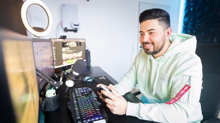 mob_umudi aus Osnabrück ist Streamer, Comedian und Rapper