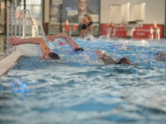 Die schönsten Bilder vom 20-Stunden-Schwimmen in Melle