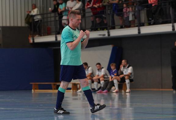 Hallenfußball: Die besten Bilder vom Pokalspieltag und ESV-Titel