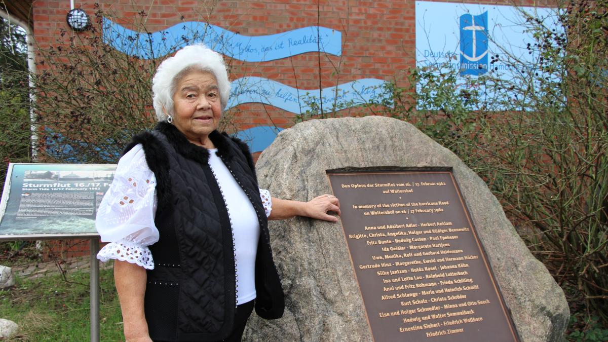 Hamburger Flut 1962: „Ich sah einen Mann tot im Baum hängen“